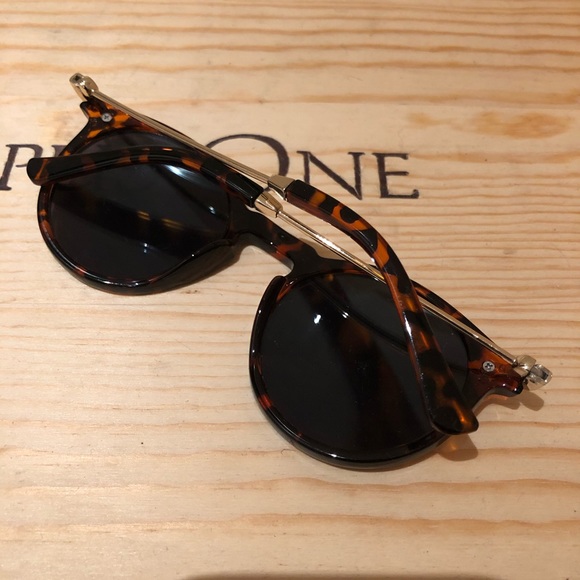 ce | Accessories | Mirrored Tortoise Shades | Poshmark
